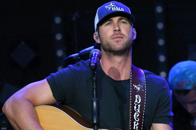 Country Singer Riley Green Faces Backlash For Tweet Asking Someone to ...
