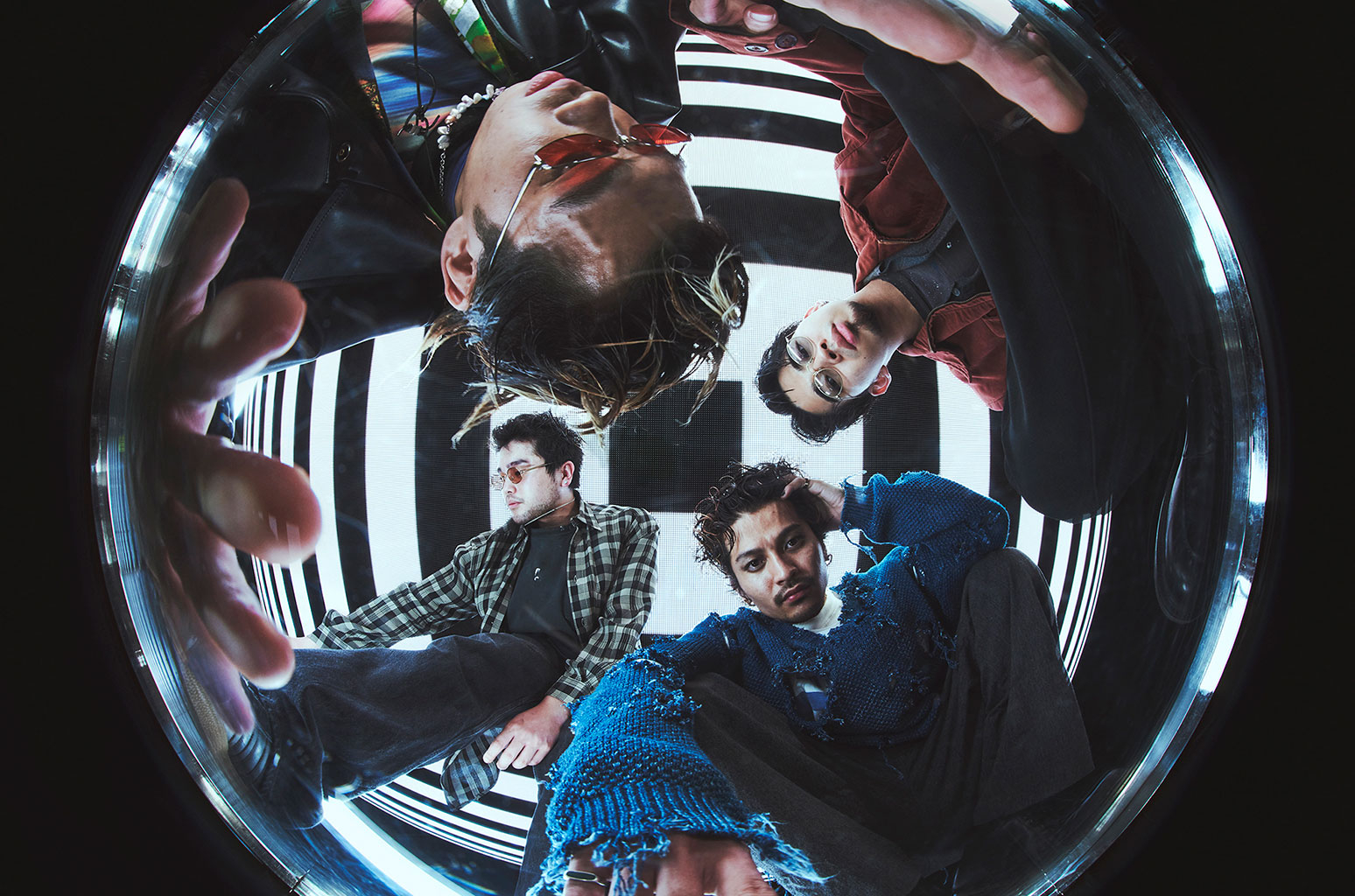 King Gnu Holds Top Two Spots on Japan Hot 100 With ‘Ichizu’ & ‘Sakayume’