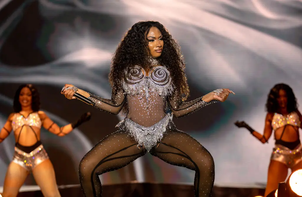 Megan Thee Stallion Shows Off Lips And Hair In New Pics Megan Thee Stallion Shows Off Lips And Hair In New Pics