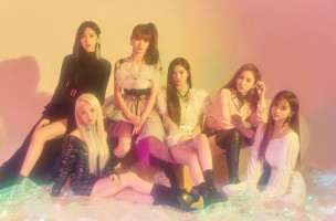 EVERGLOW Reflect on Impactful Debut Year & First US Tour