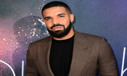 Drake & Lil Durk Flaunt Their Brawn in Athletic New Laugh Now Cry Later ...