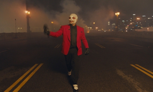 The Weeknd Brings Out Kenny G for Fireworks-Laden 2020 AMAs Performance