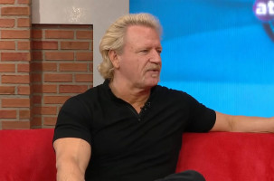 Jeff Jarrett Recalls How Taylor Swift Was ‘Like a Big Sister’ to His ...